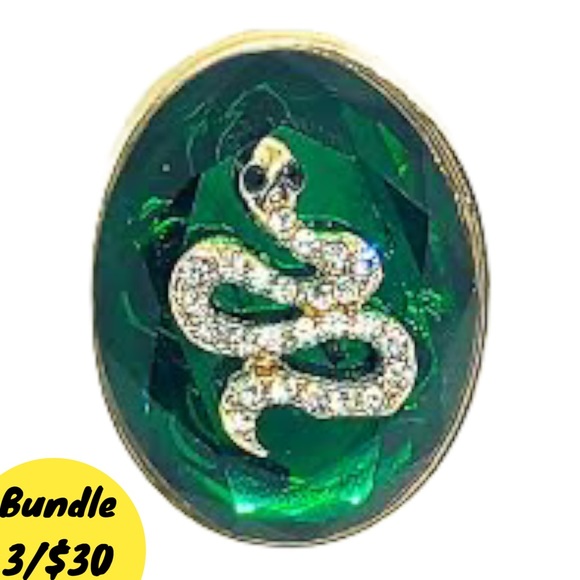 Aldo | Jewelry | Aldo Crystal Green Emerald Nugget Ring Crystal ...